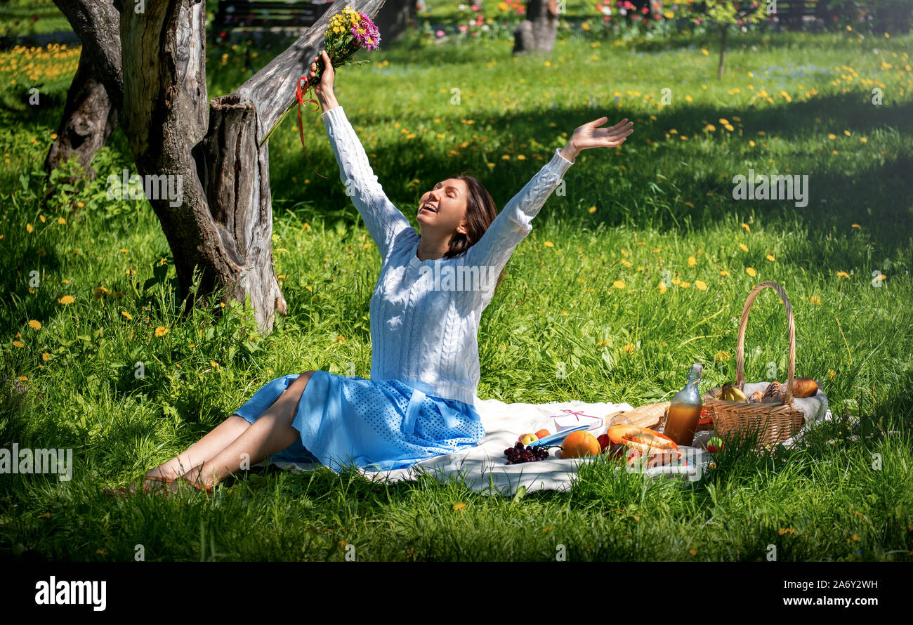 girl enjoys nature and rest Stock Photo - Alamy
