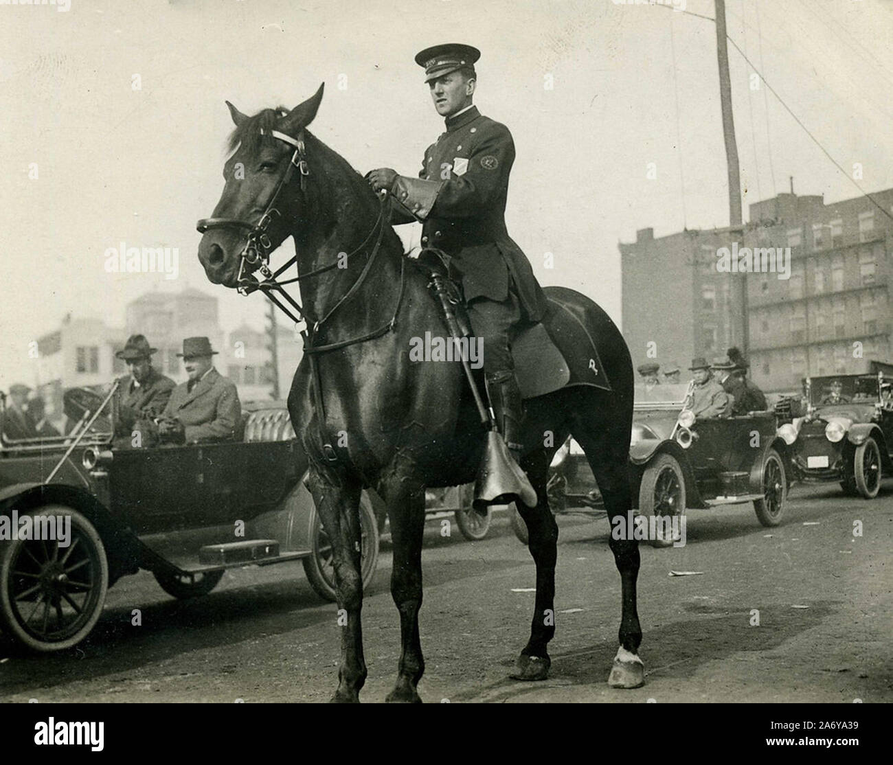 Victorian police uniform hi-res stock photography and images - Alamy