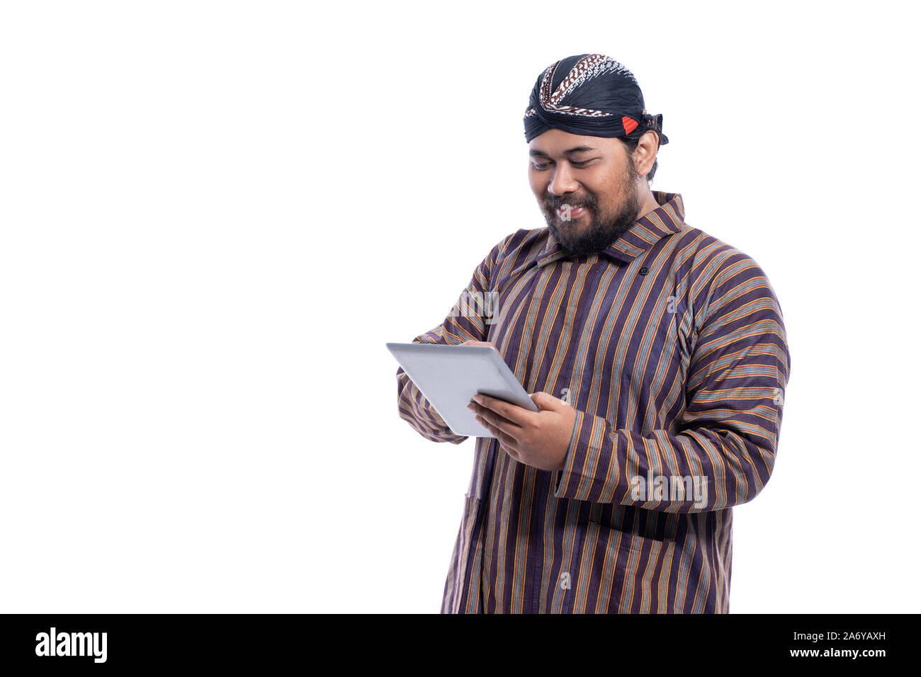 Using indonesian traditional cloth hi-res stock photography and images ...