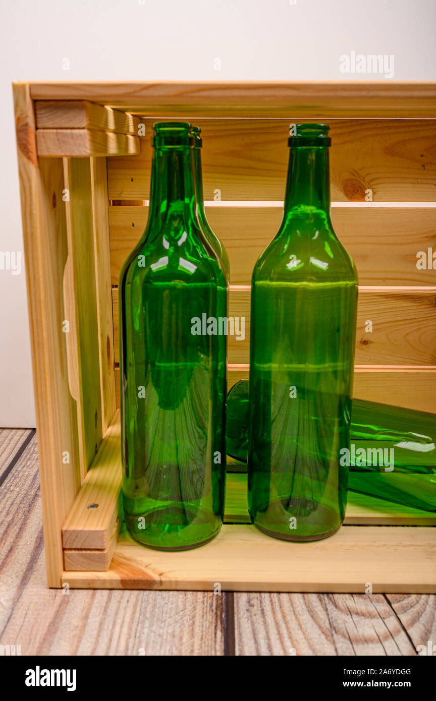 Empty alcohol bottles table hi-res stock photography and images - Alamy