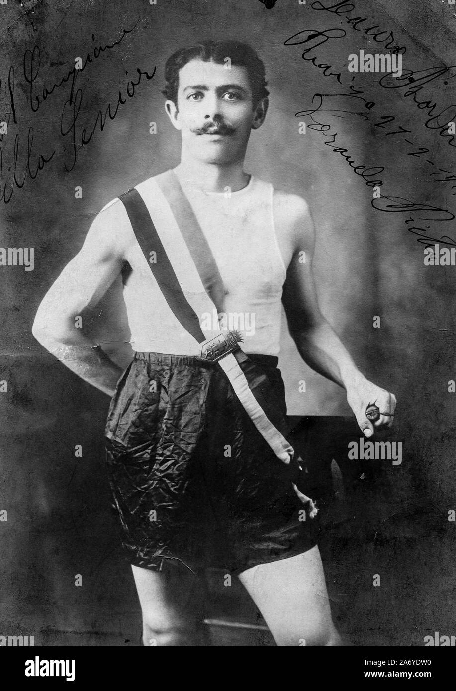 Dorando pietri hi-res stock photography and images - Alamy