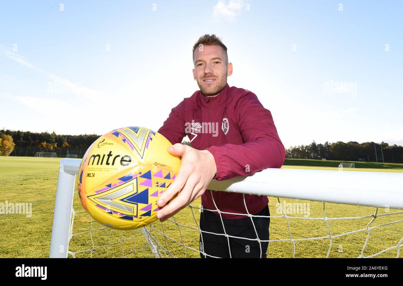 Australian central midfielder hi-res stock photography and images - Alamy