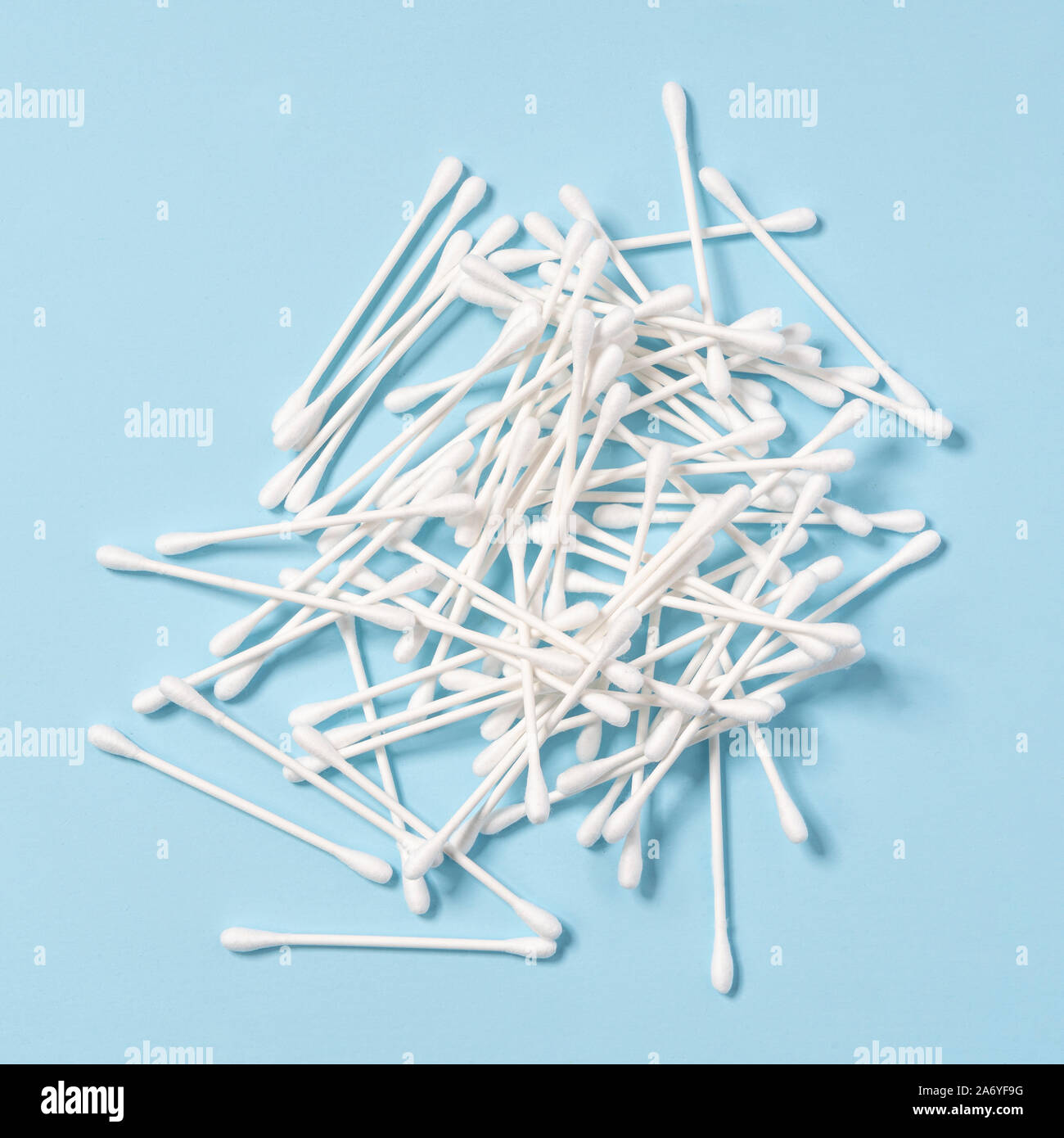 Cotton swab up close hi-res stock photography and images - Alamy