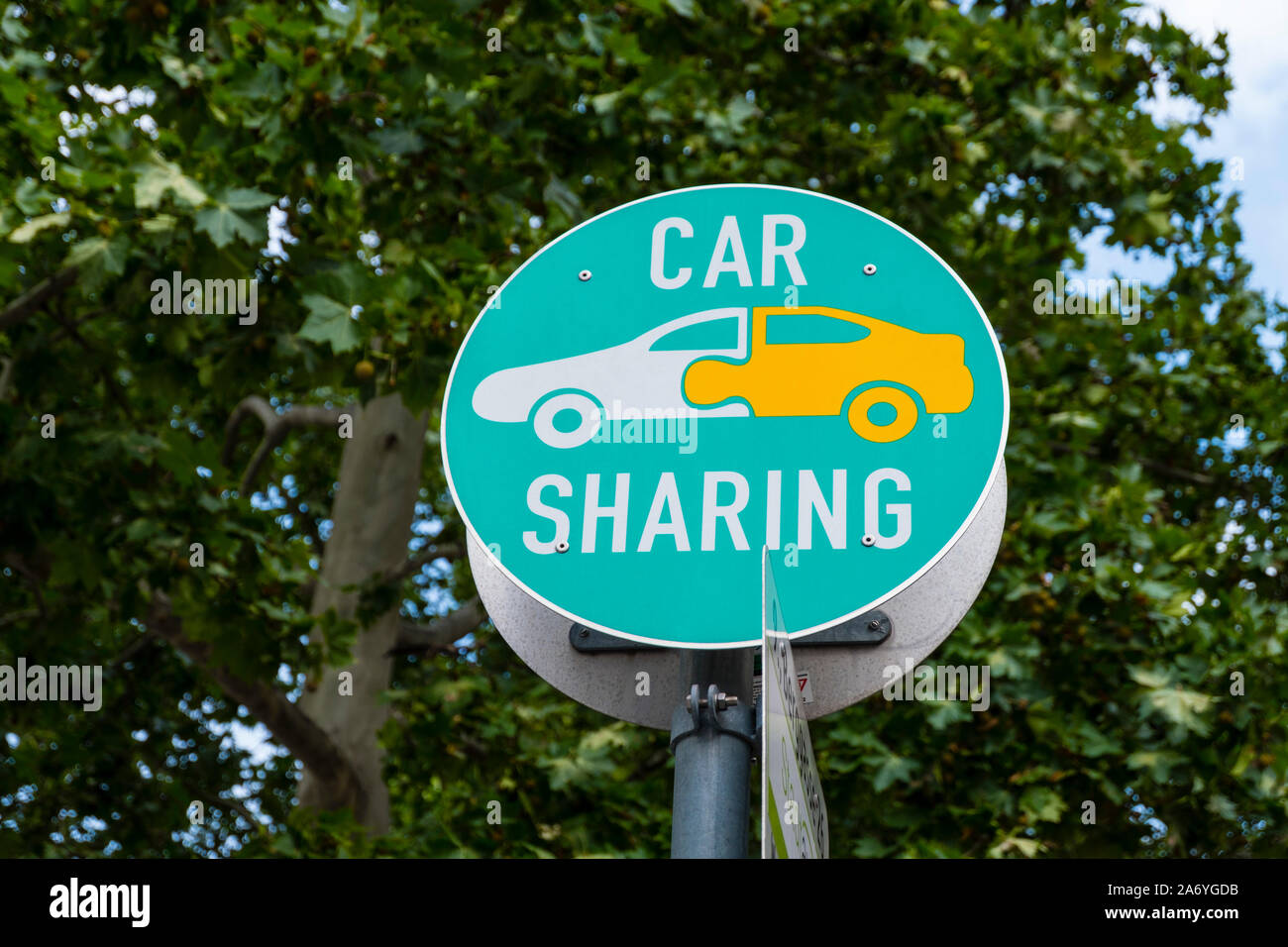 Car sharing sign hi-res stock photography and images - Alamy