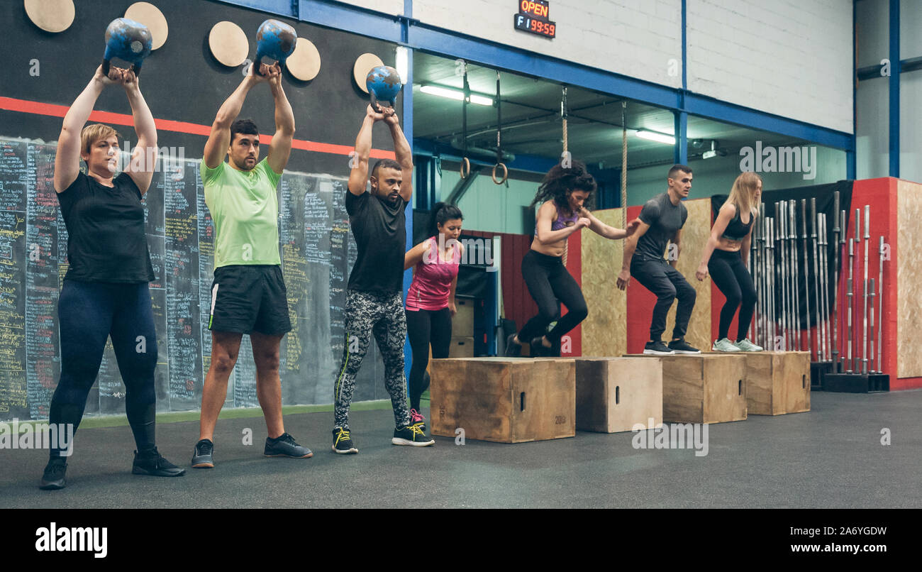 Lifting box movement hi-res stock photography and images - Alamy