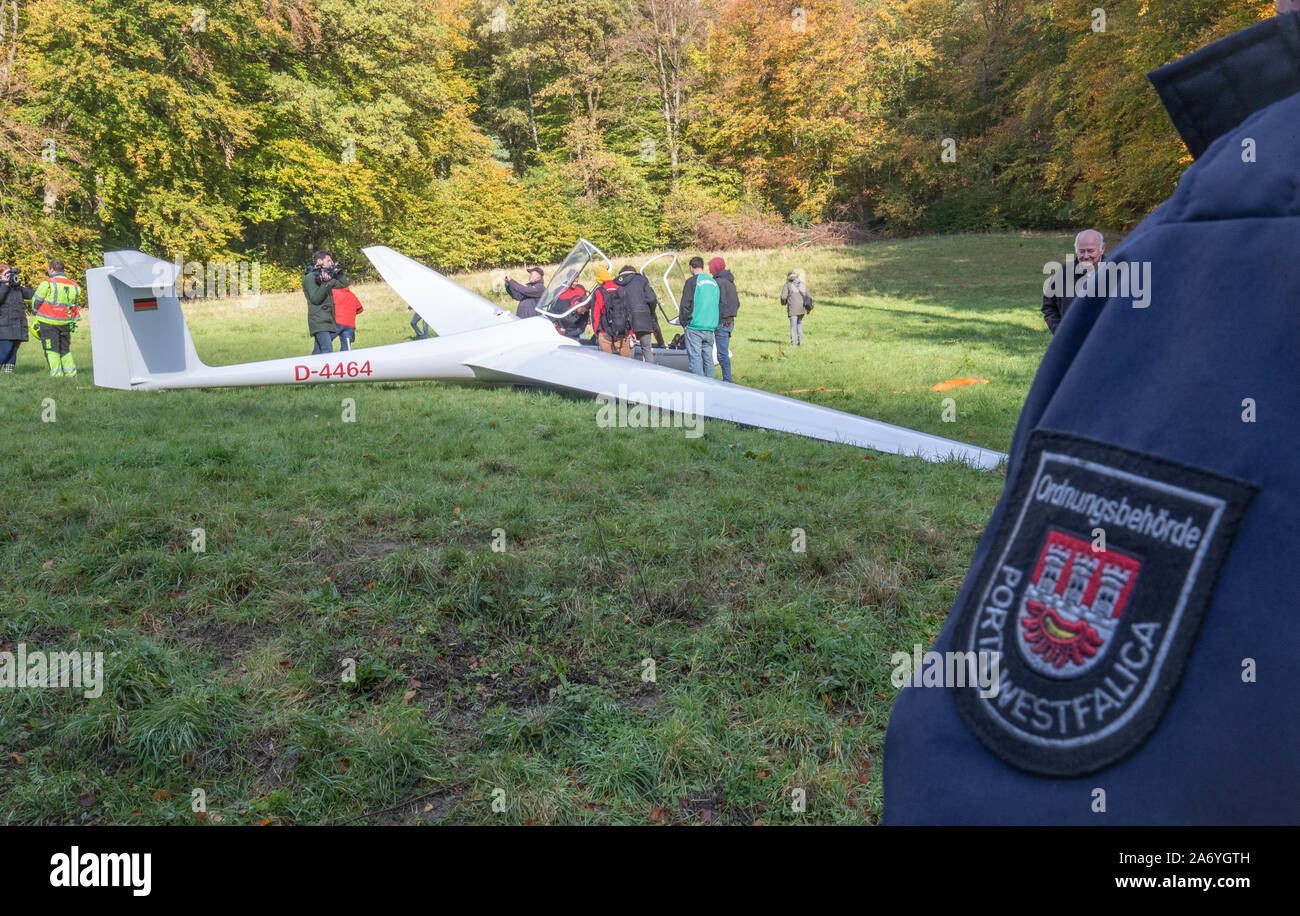 Glider recovery hi-res stock photography and images - Alamy