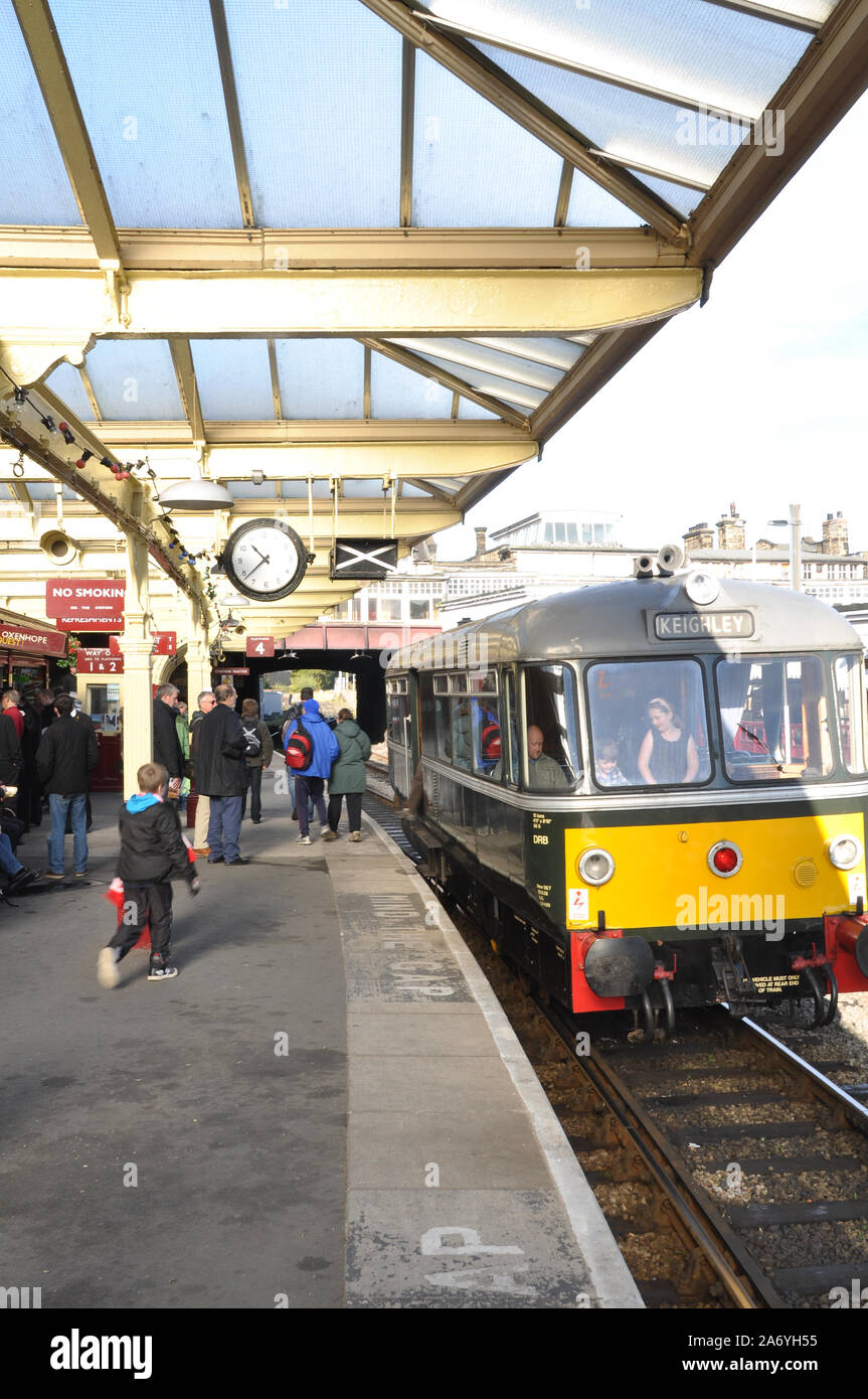Diesel train, Keighley Station, KWVR, Diesel train, Keighley Station ...