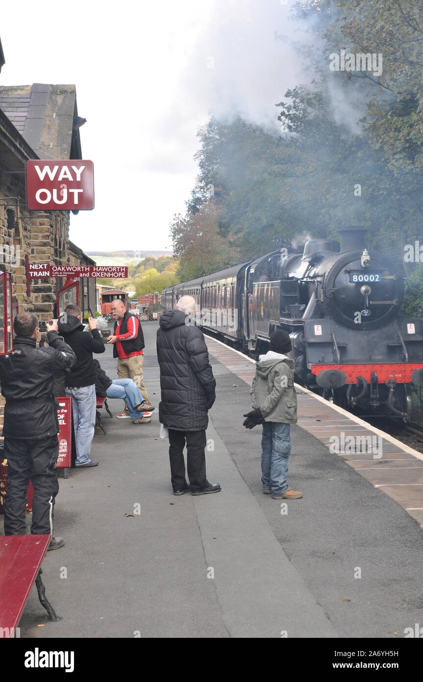 Steam train, Ingrow Station, KWVR, Keighley and Worth Valley Railway ...