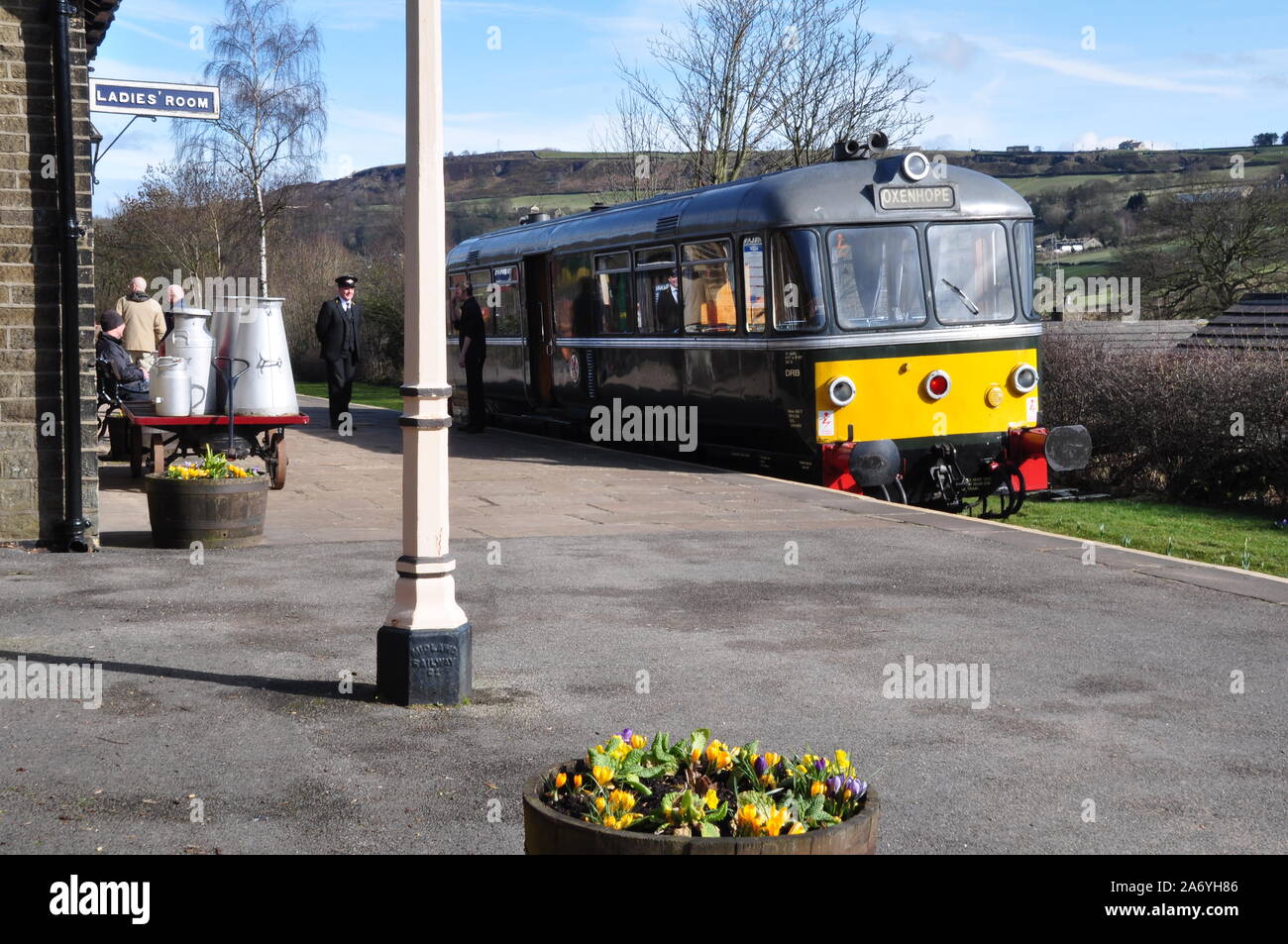 Diesel train, Oakworth , KWVR, Keighley and Worth Valley Railway Stock ...