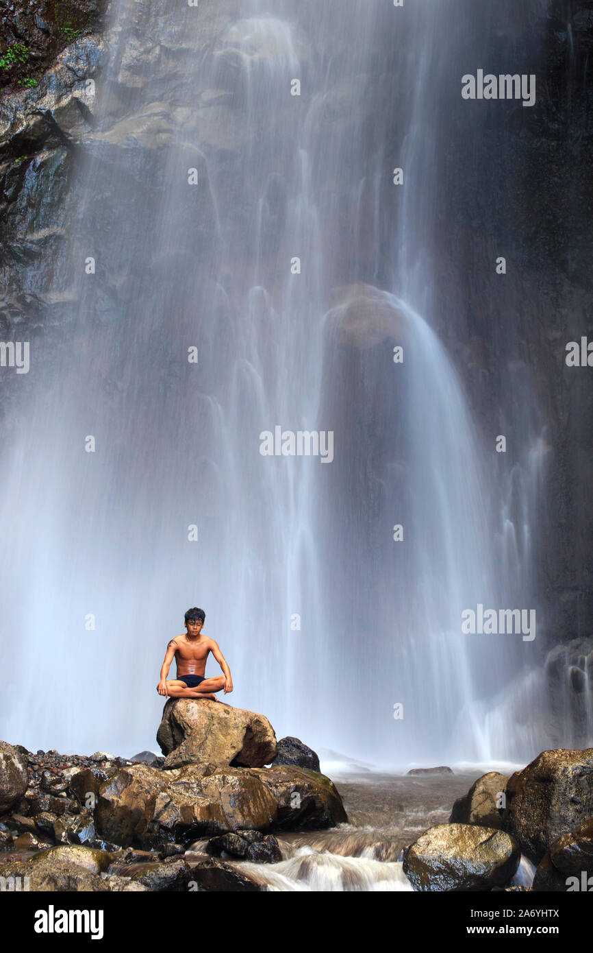 Indonesia, Bali, North Coast, Les, Air Terjun Yeh Mampeh Waterfall (MR ...