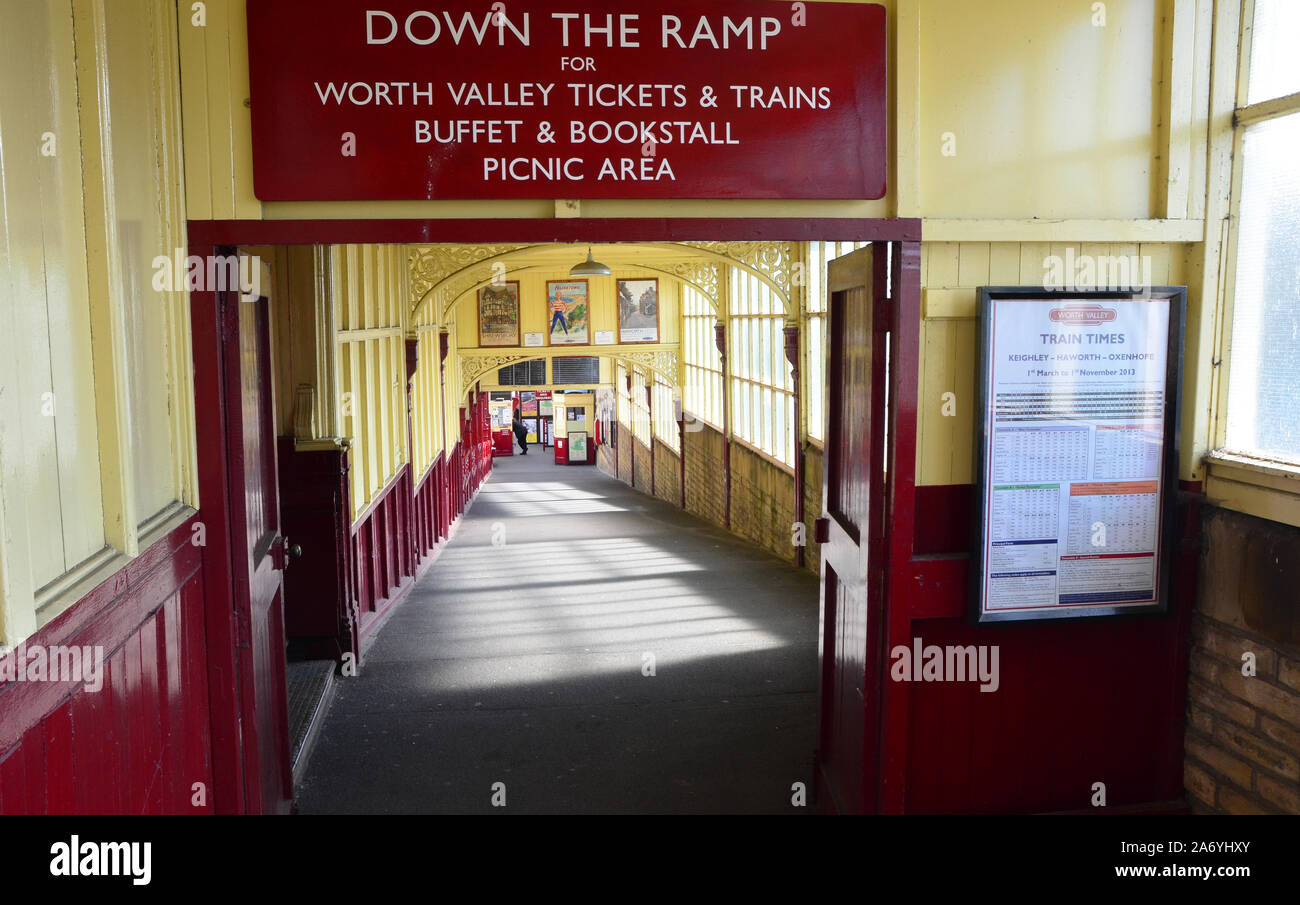 Entrance to Keighley Railway Station, KWVR, Keighley and Worth Valley ...