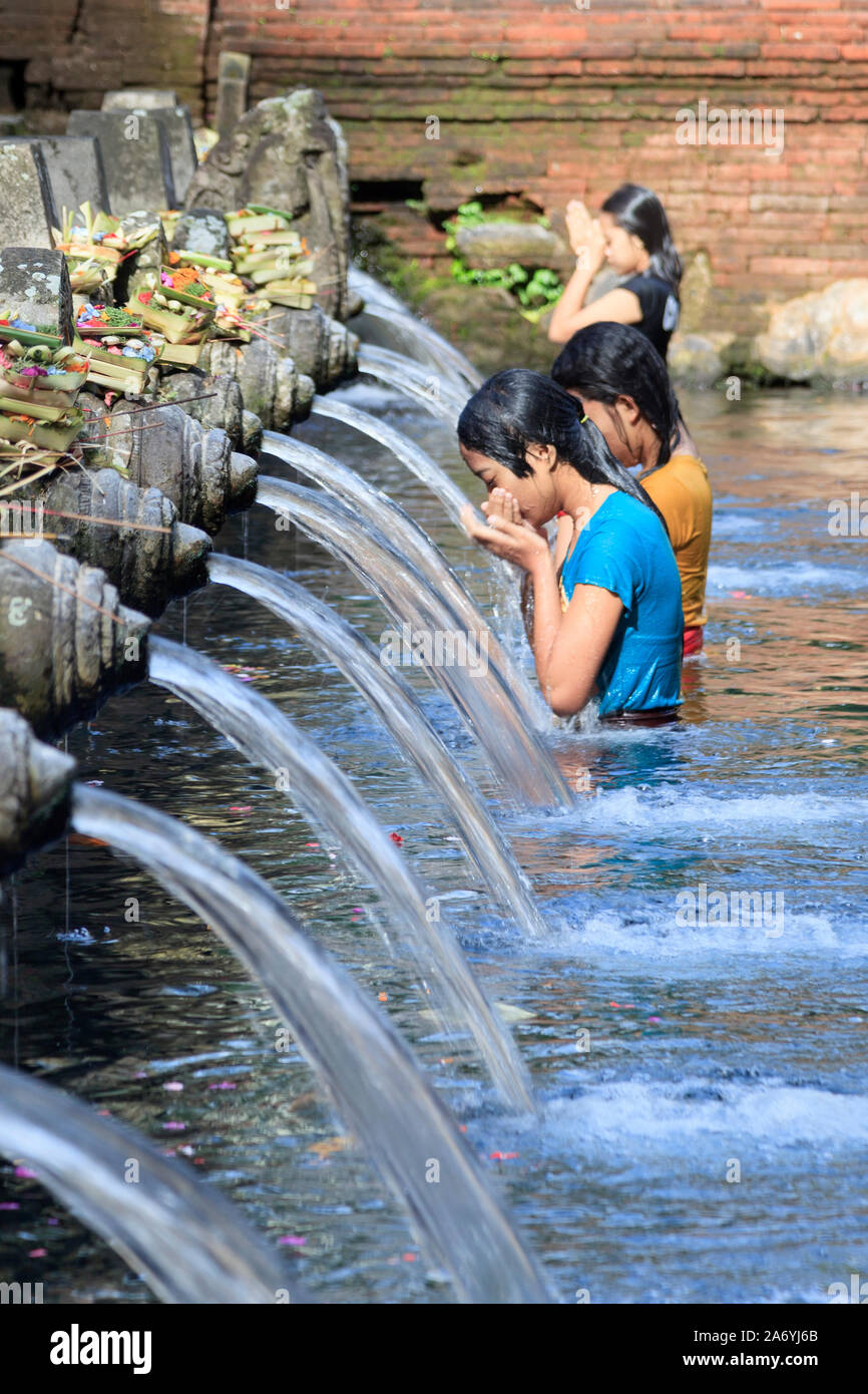 Indonesia, Bali, Tirta Empul Temple, Sacred Springs Stock Photo - Alamy