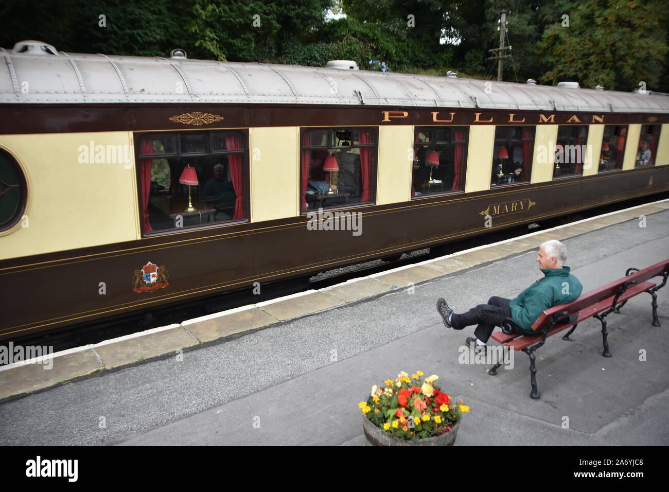 Keighley railway pullman hi-res stock photography and images - Alamy