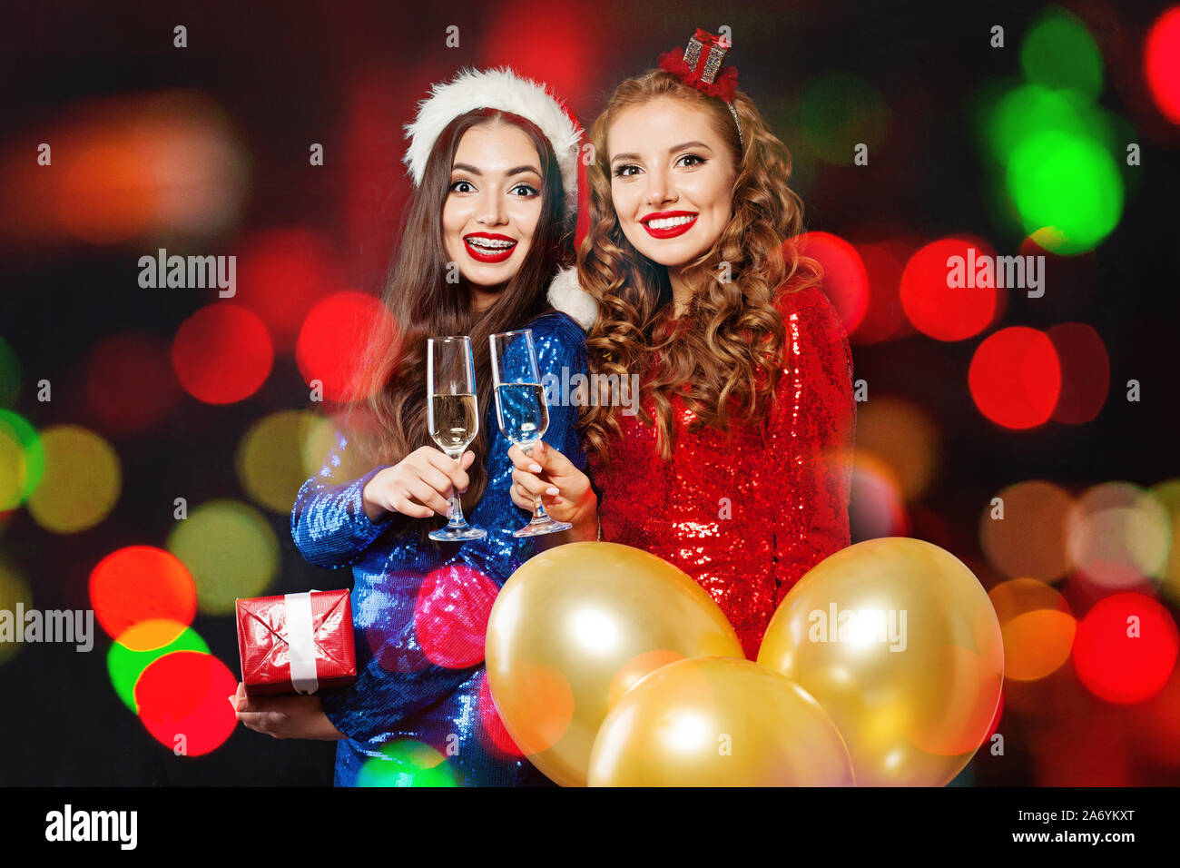 Party girls and xmas hi-res stock photography and images - Alamy