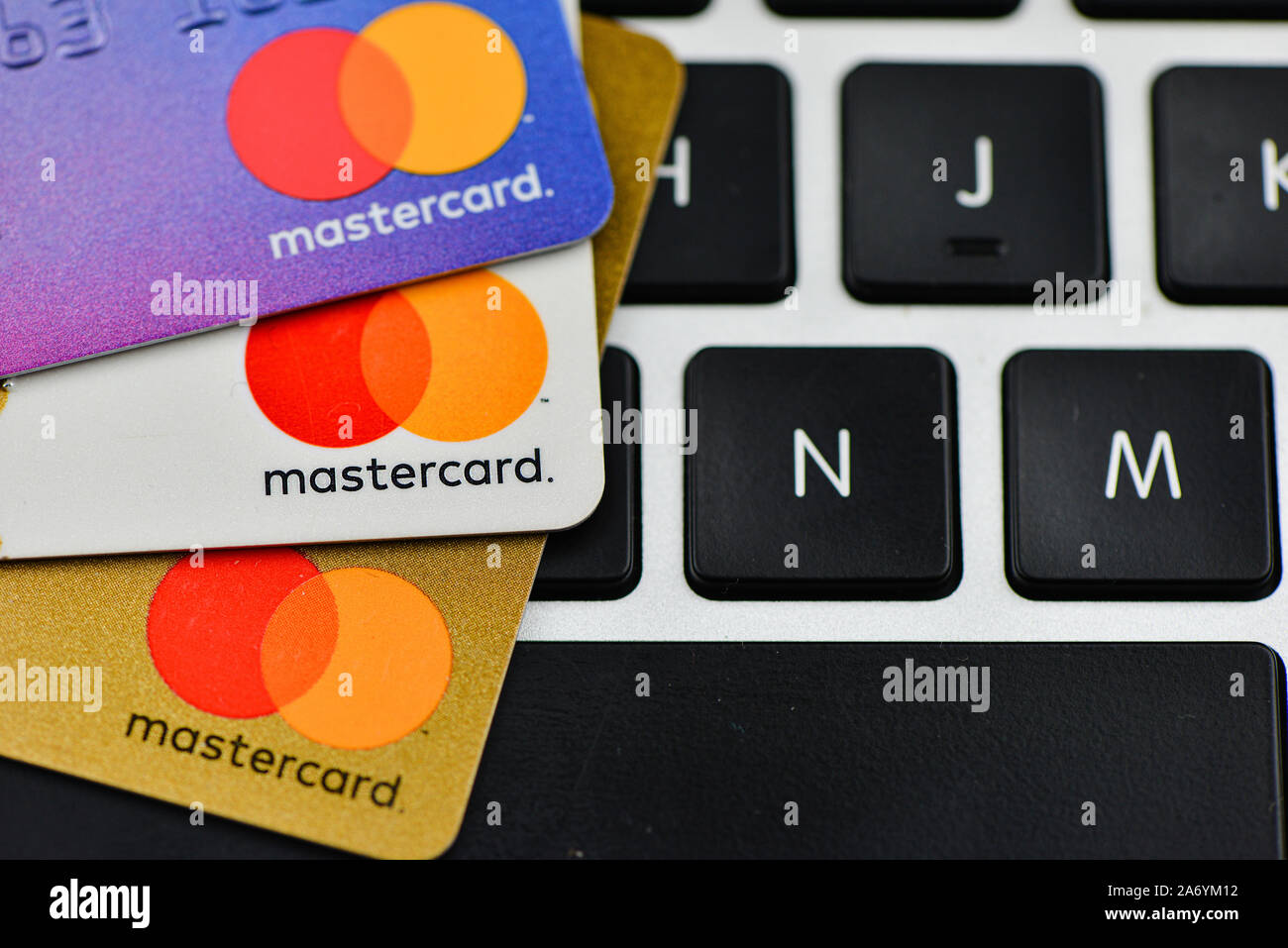 Key to credit cards hi-res stock photography and images - Alamy