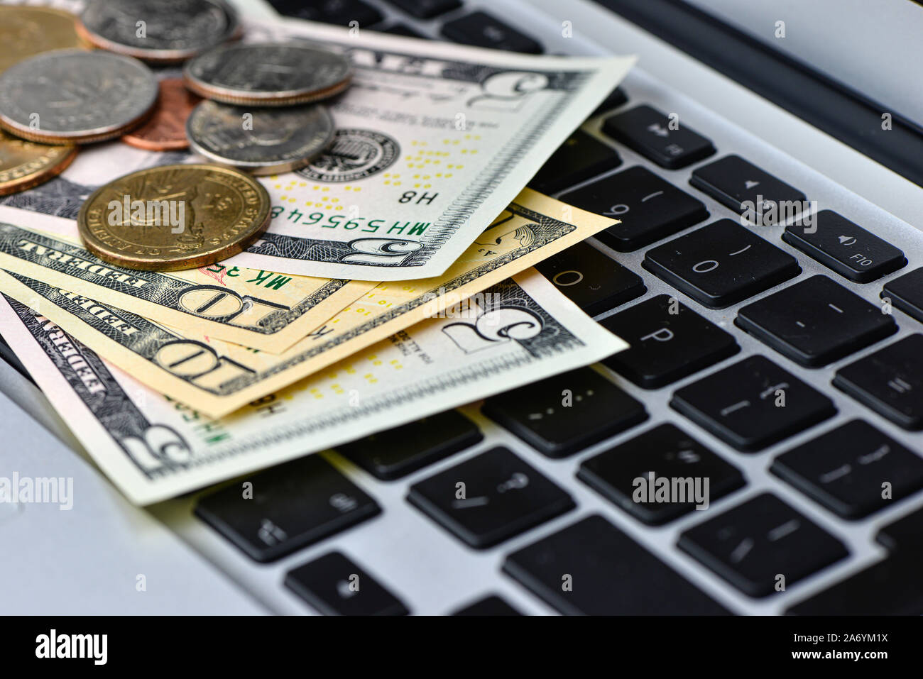Dollar symbol sign on keyboard hi-res stock photography and images - Alamy