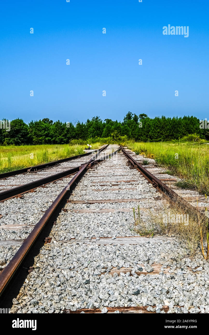 Old Abandoned Railroad Tracks Into Nowhere Stock Photo - Alamy
