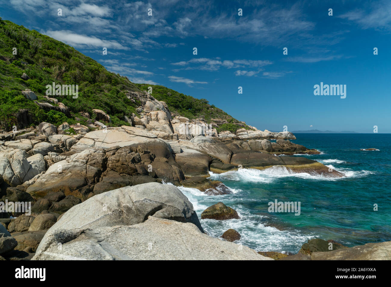 Turtle rock island hi-res stock photography and images - Alamy