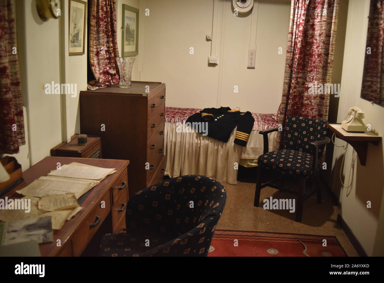 Cunard White Star Line High Resolution Stock Photography and Images - Alamy