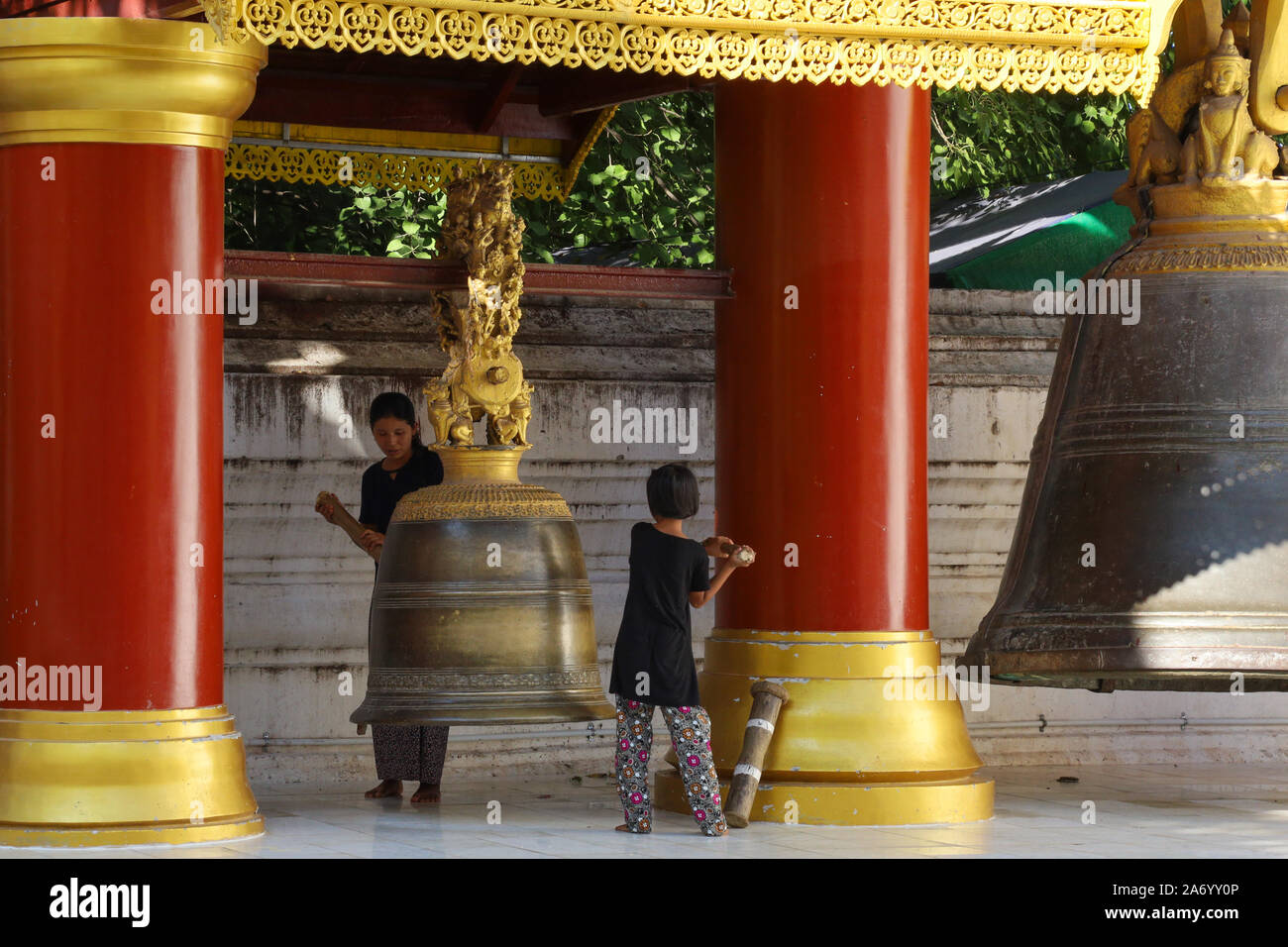 MANDALAY/MYANMAR(BURMA) - 29th Oct, 2019 : The Mahamuni Pagoda or ...
