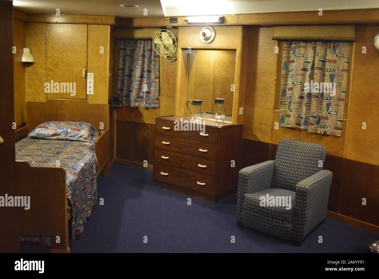 Cunard White Star Line High Resolution Stock Photography and Images - Alamy