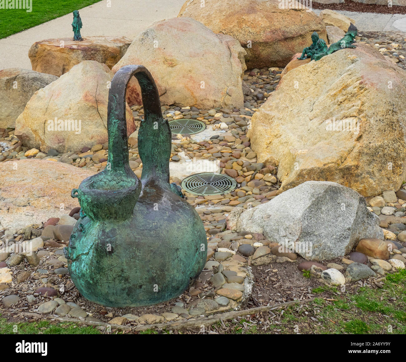 Bronze kettle sculpture in Poppykettle playground on the Corio Bay ...