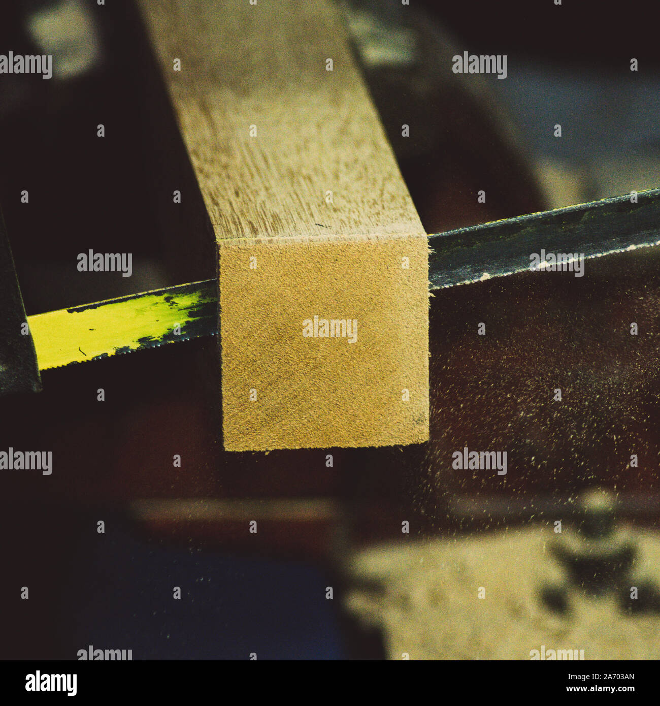 Sawing lumber hand saw hi-res stock photography and images - Alamy