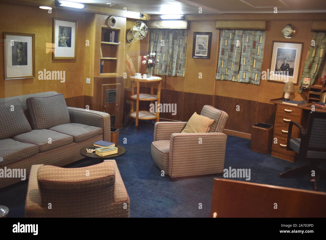 Cunard White Star Line High Resolution Stock Photography and Images - Alamy