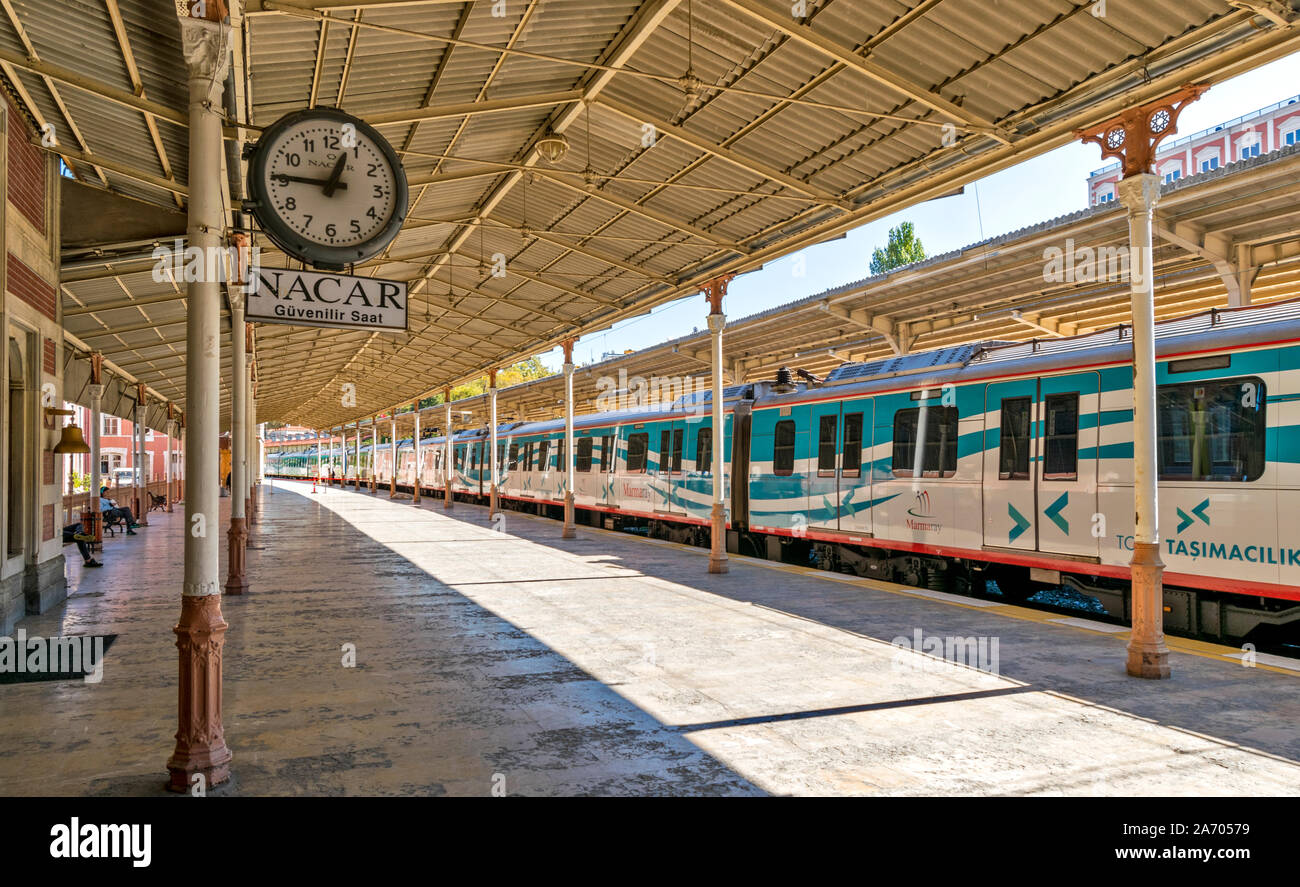 Orient express train hi-res stock photography and images - Alamy