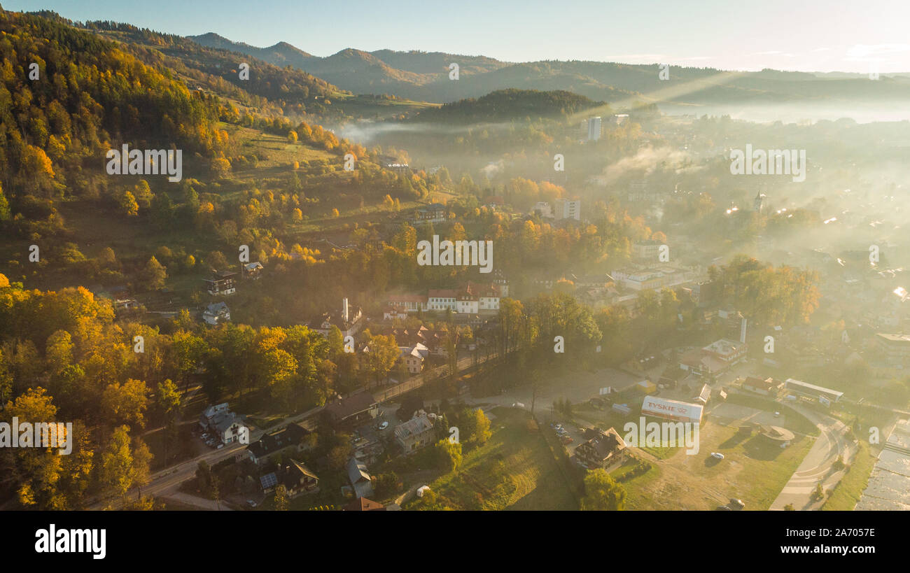 Fog rolling over city hi-res stock photography and images - Alamy