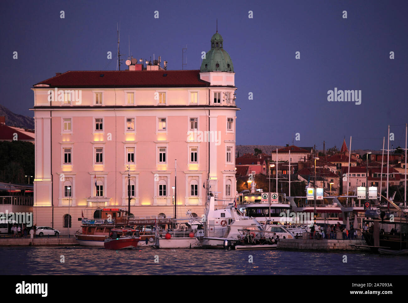 Split croatia harbour boats hi-res stock photography and images - Alamy