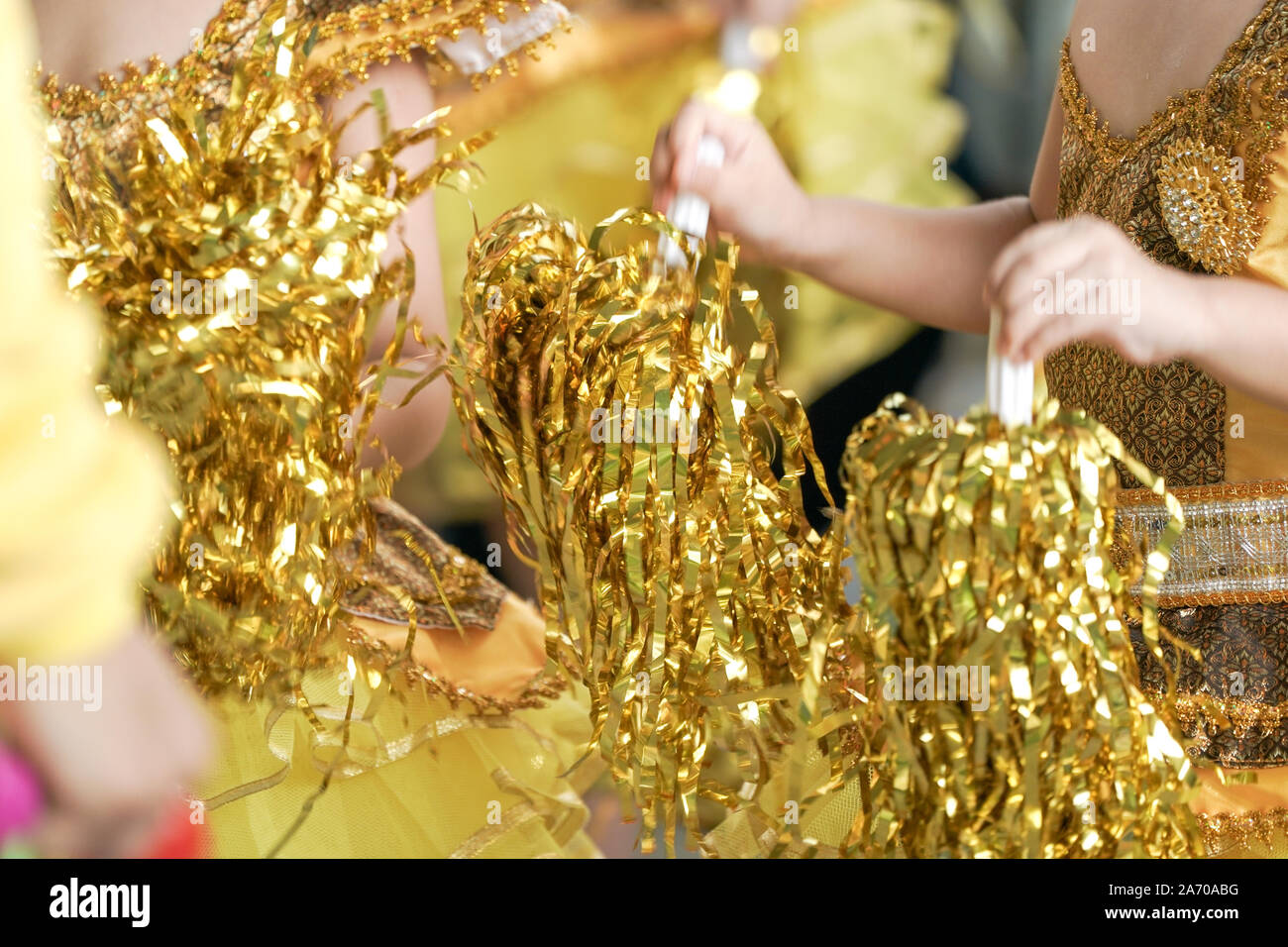 Cheer dance pose hi-res stock photography and images - Alamy