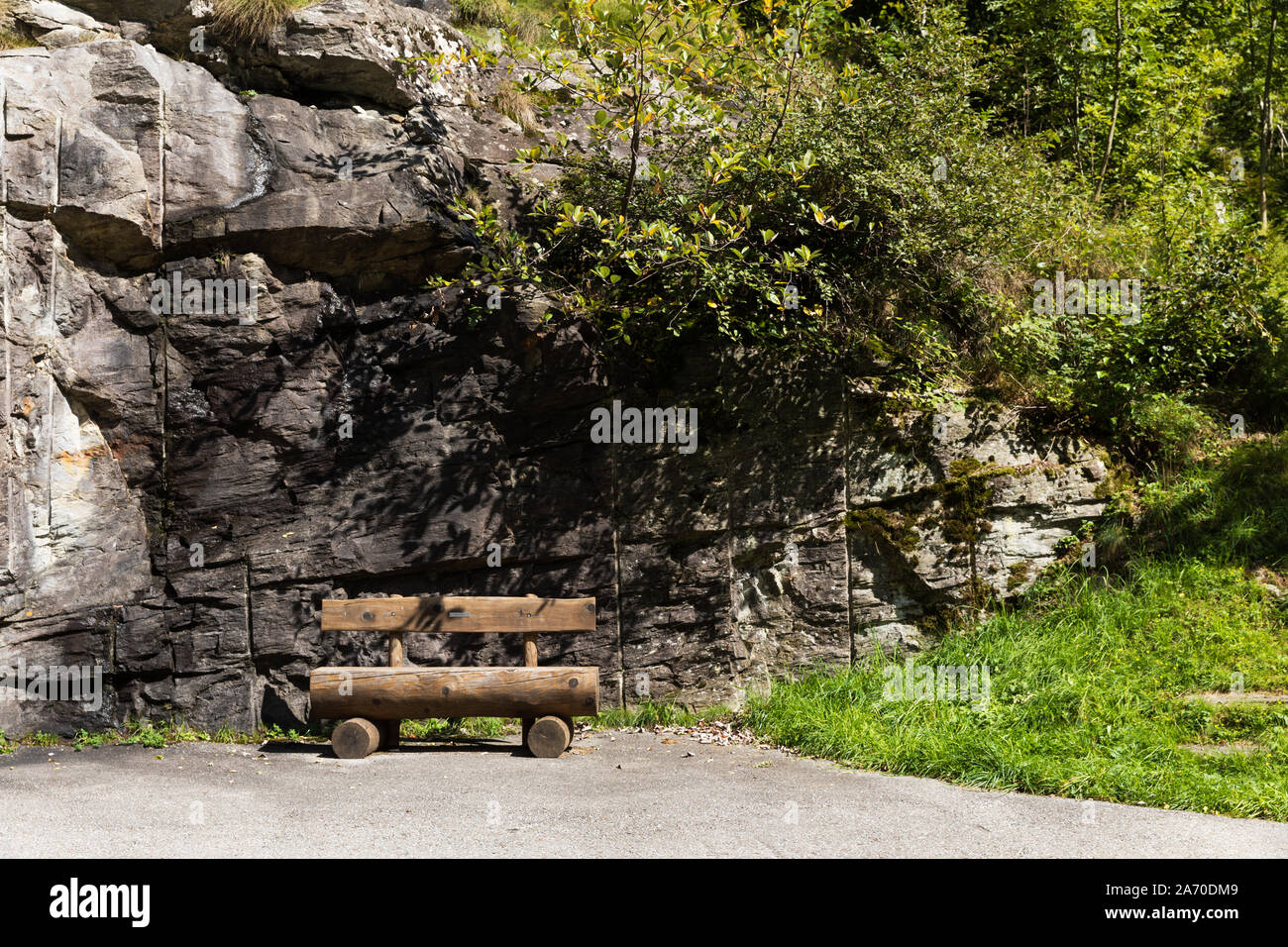 Bench of rocks hi-res stock photography and images - Alamy