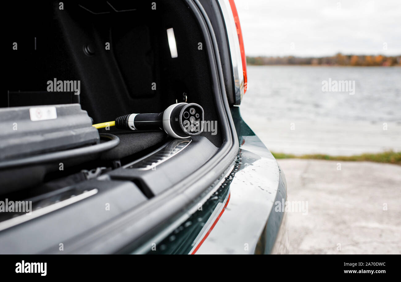 Car trunk illustration hi-res stock photography and images - Alamy