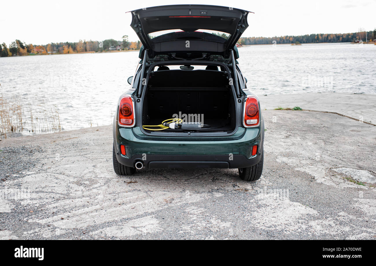 Rear view electric car hi-res stock photography and images - Alamy