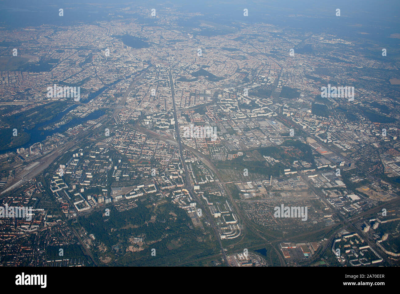 Luftbild/ aerial image: Fernsehturm/ television tower, Berlin (nur fuer ...