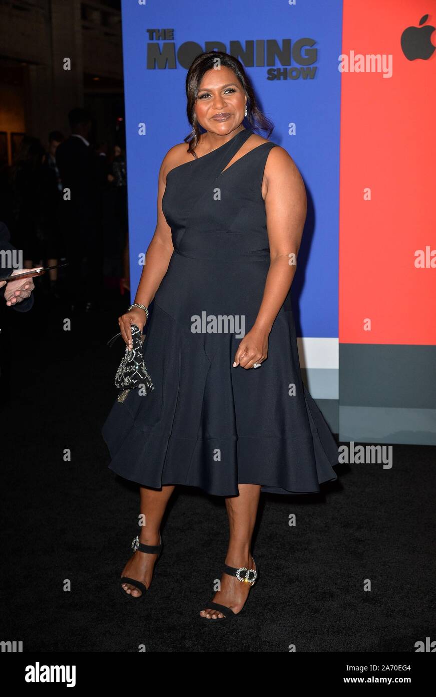 Mindy Kaling at arrivals for THE MORNING SHOW Premiere on Apple TV ...