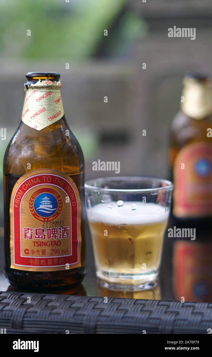 Tsing tao bottle hi-res stock photography and images - Alamy