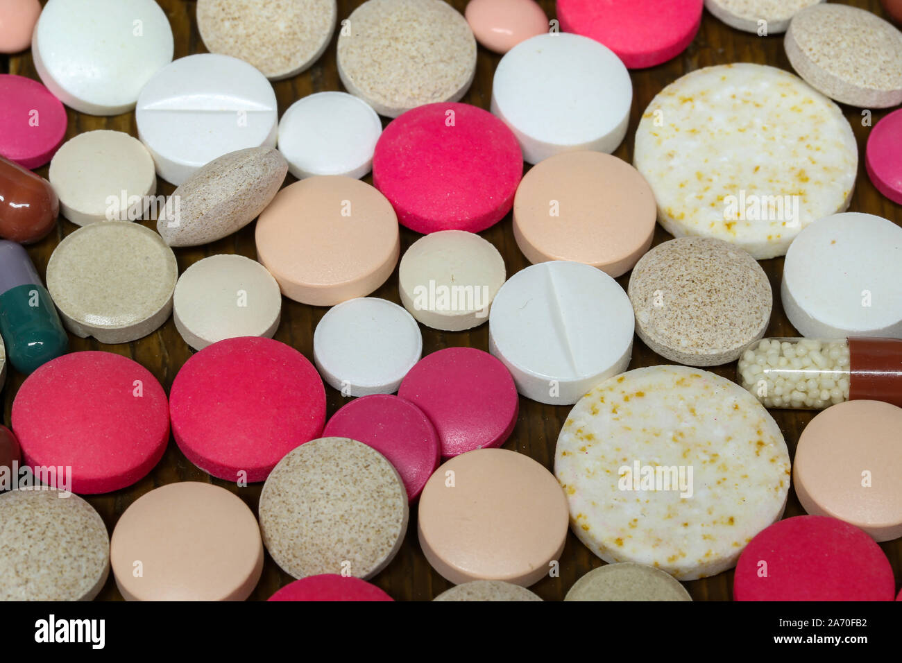 Various medicinal tablets capsules hi-res stock photography and images ...