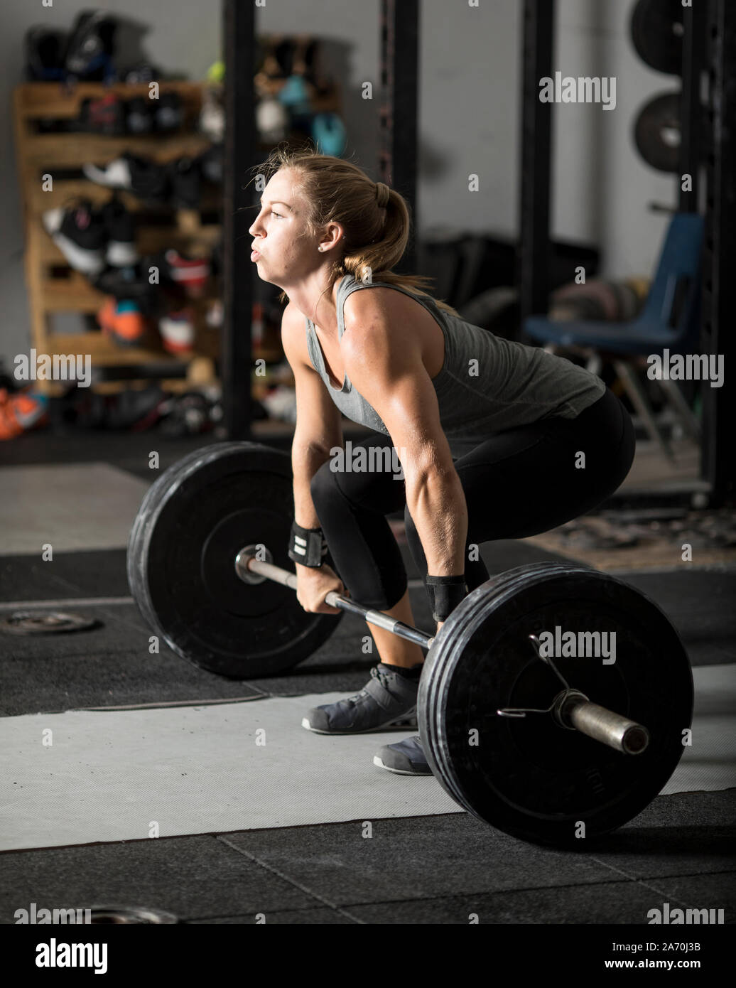 Female powerlifter hi-res stock photography and images - Alamy