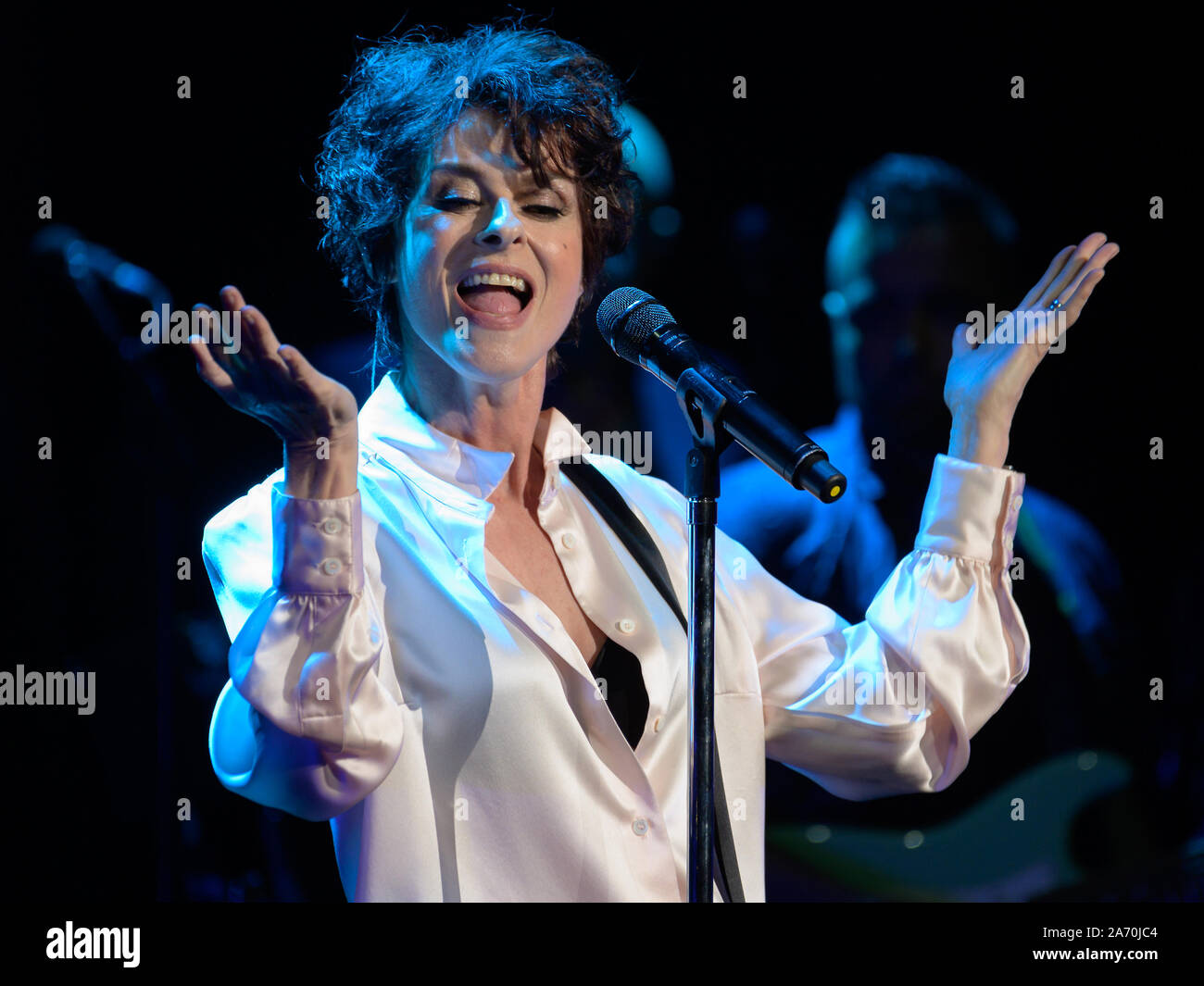 Lisa stansfield singer hi-res stock photography and images - Alamy