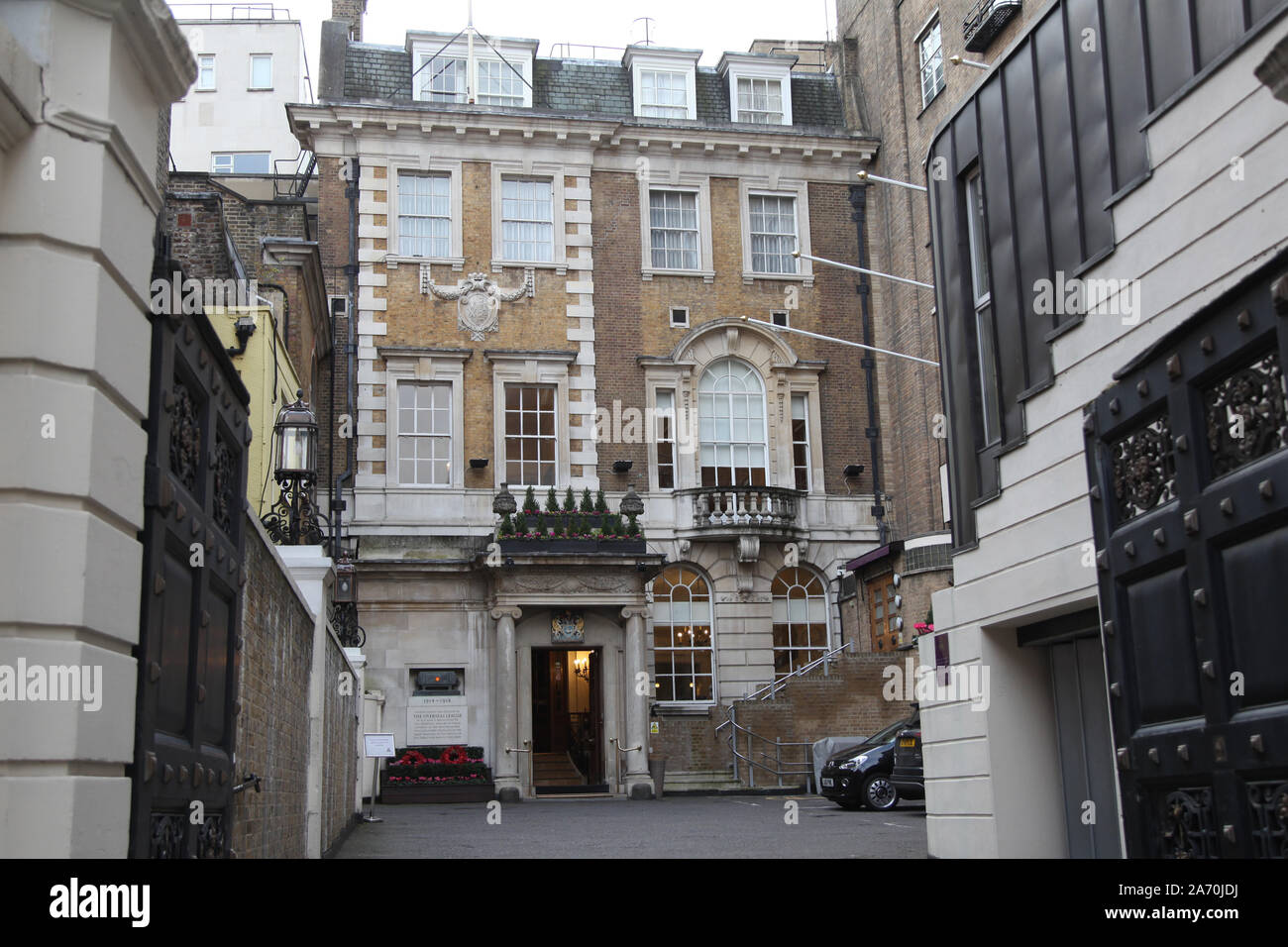 The Royal Over-Seas Leagues (ROSL) on Park Place, Mayfair, London, SW1 ...