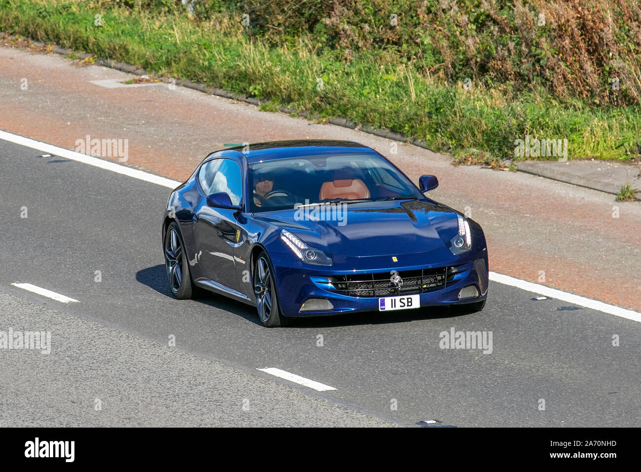 Ferrari ff 6 3 v12 3d 660 bhp 1 ow hi-res stock photography and images ...
