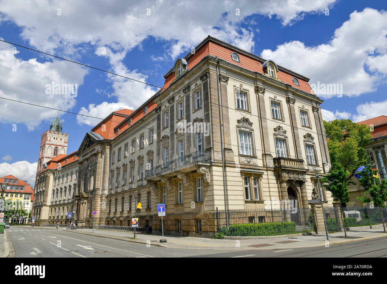 Hauptgebäude, Europa-Universität Viadrina, Große Scharrnstraße ...