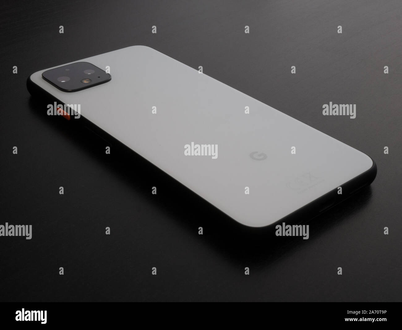 Clean desk hi-res stock photography and images - Alamy