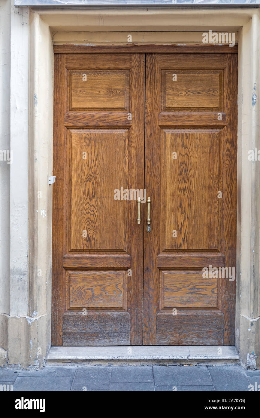 Big Double Wooden Door Building Entrance from Street Stock Photo - Alamy