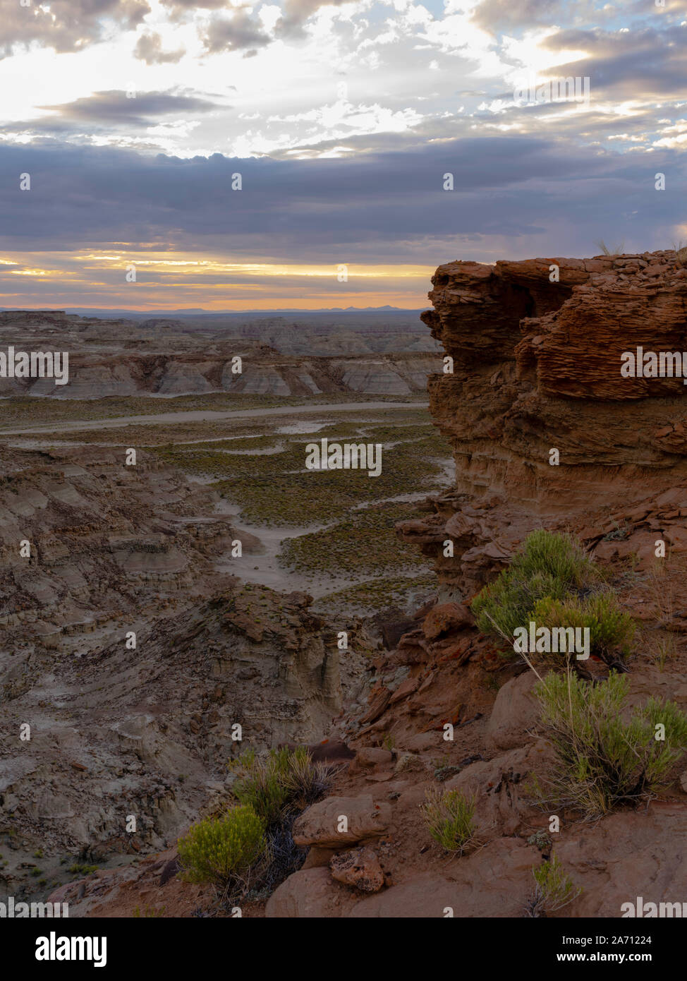 Image from the "badlands" area known as Skull Creek Rim, Red Desert ...
