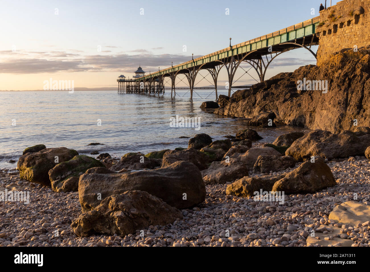 Clevedon beach hi-res stock photography and images - Alamy