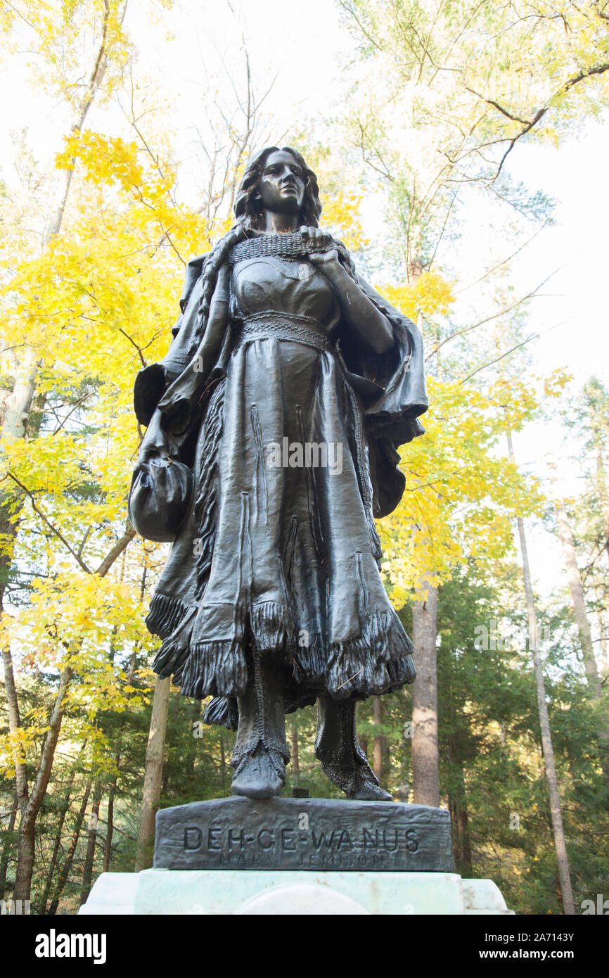 White women of the genesee hi-res stock photography and images - Alamy