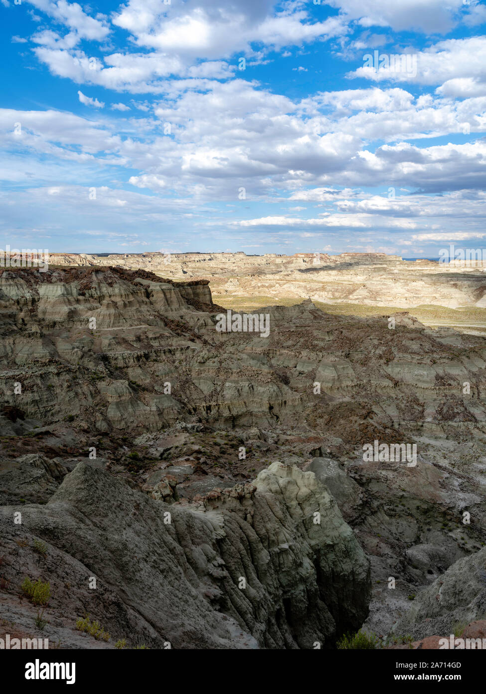 Image from the "badlands" area known as Skull Creek Rim, Red Desert ...